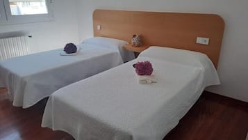 Secretária adequada para computadores portáteis, Wi-fi grátis