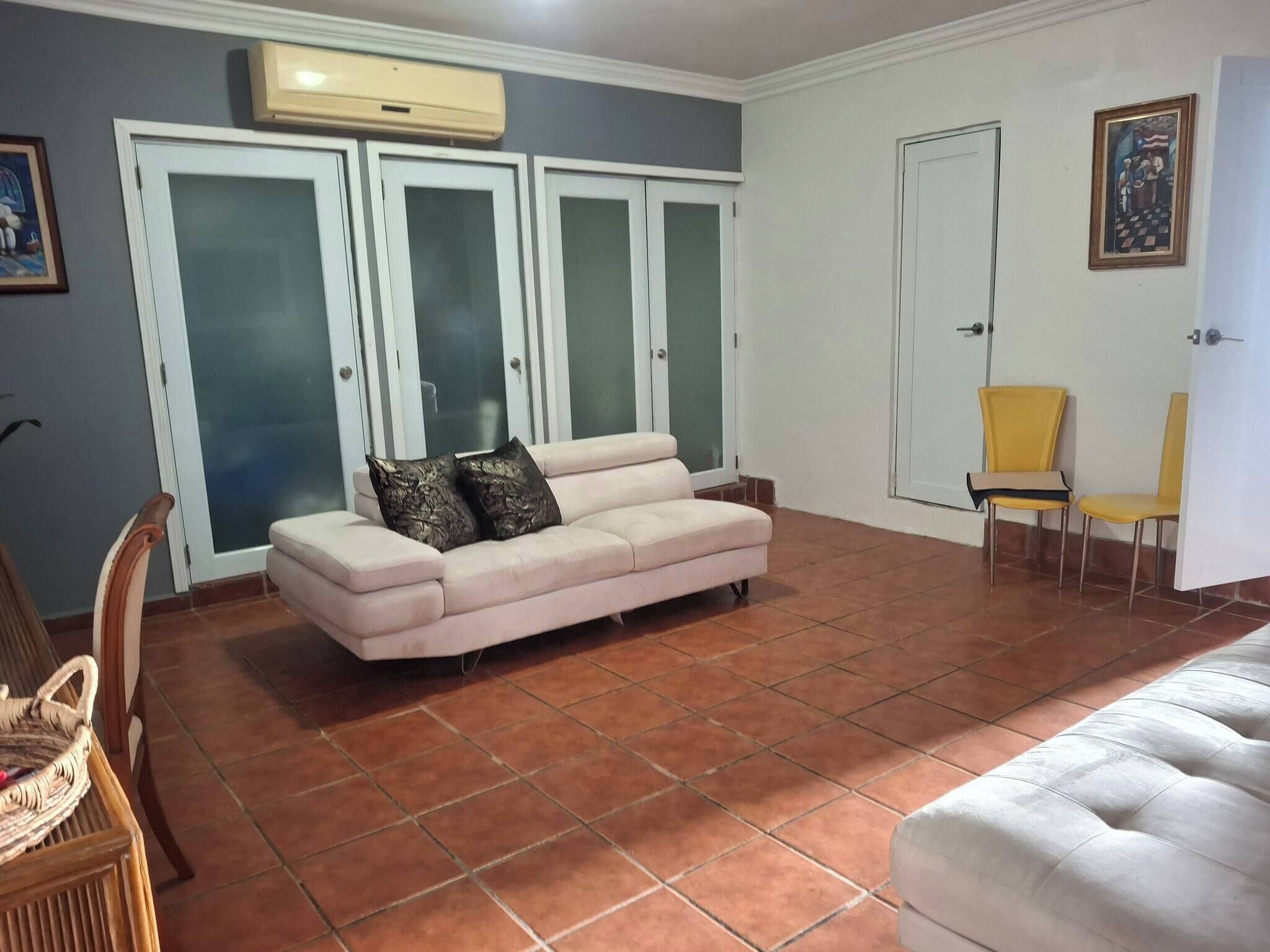 Spacious 2br Apartment W Pool Access Sleeps 10 - Vega Baja