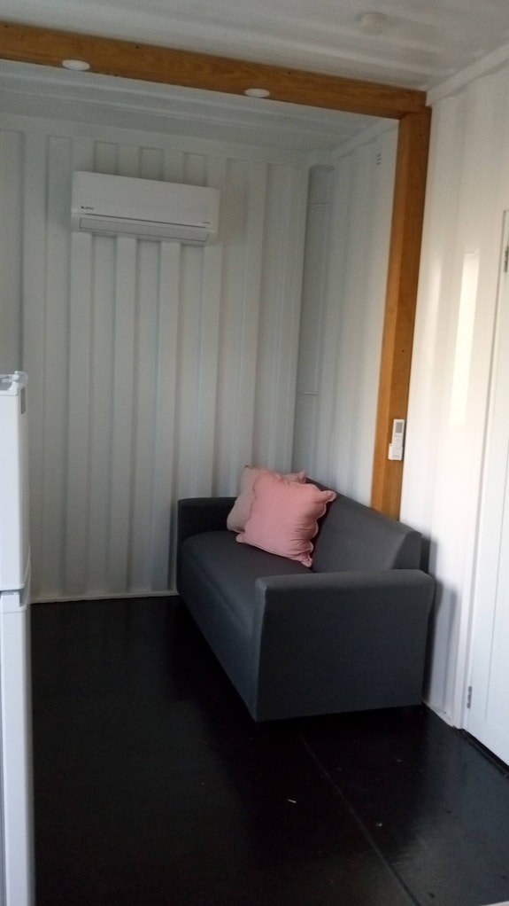 Sunny 1-bedroom Beach Apartment For 4 Guests - Vega Baja