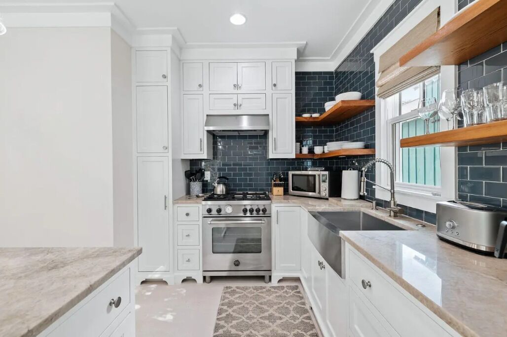 Casa, várias camas (Sea La Vie Seaside Carriage House) | Cozinha privada