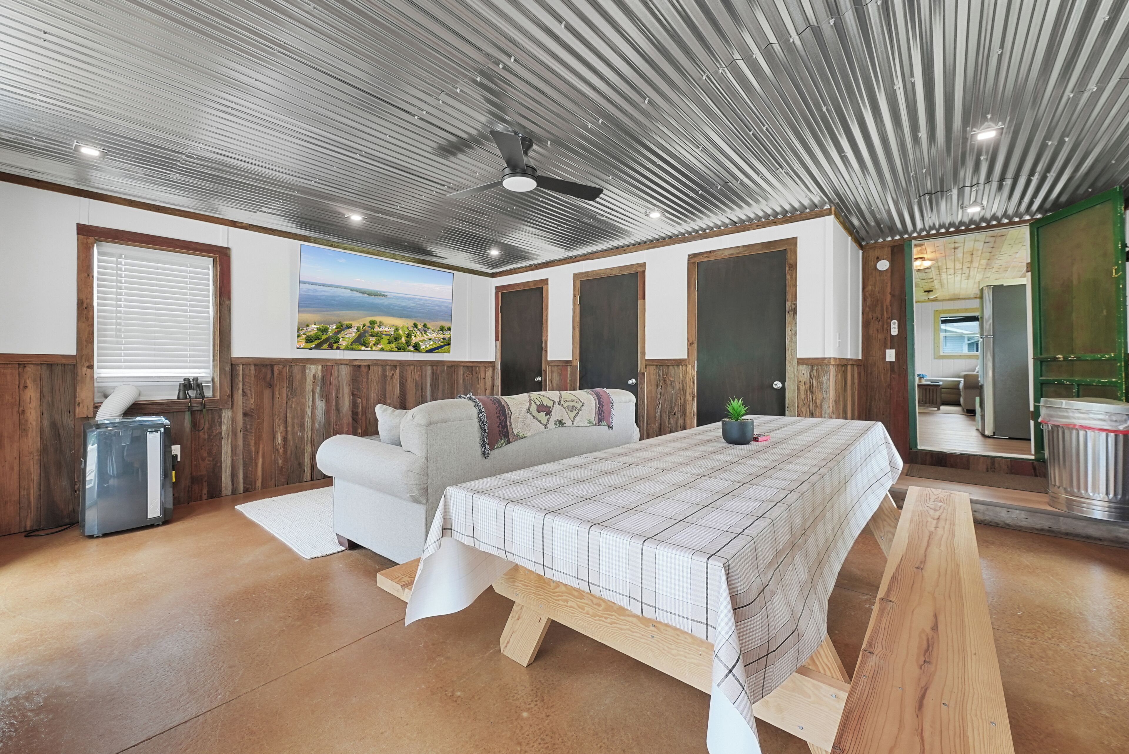 The Boat House! Houghton Lake Cottage Perfect For Relaxing Stays. - Houghton Lake, MI