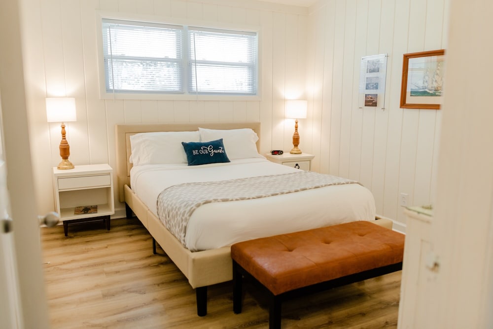 Modern Heroes Home-Family friendly-Game Room-Columbus GA - Columbus | Vrbo
