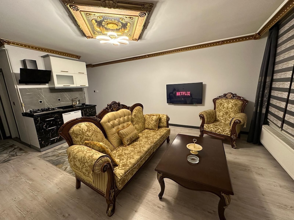 ŞAtom Sui̇t - Ankara