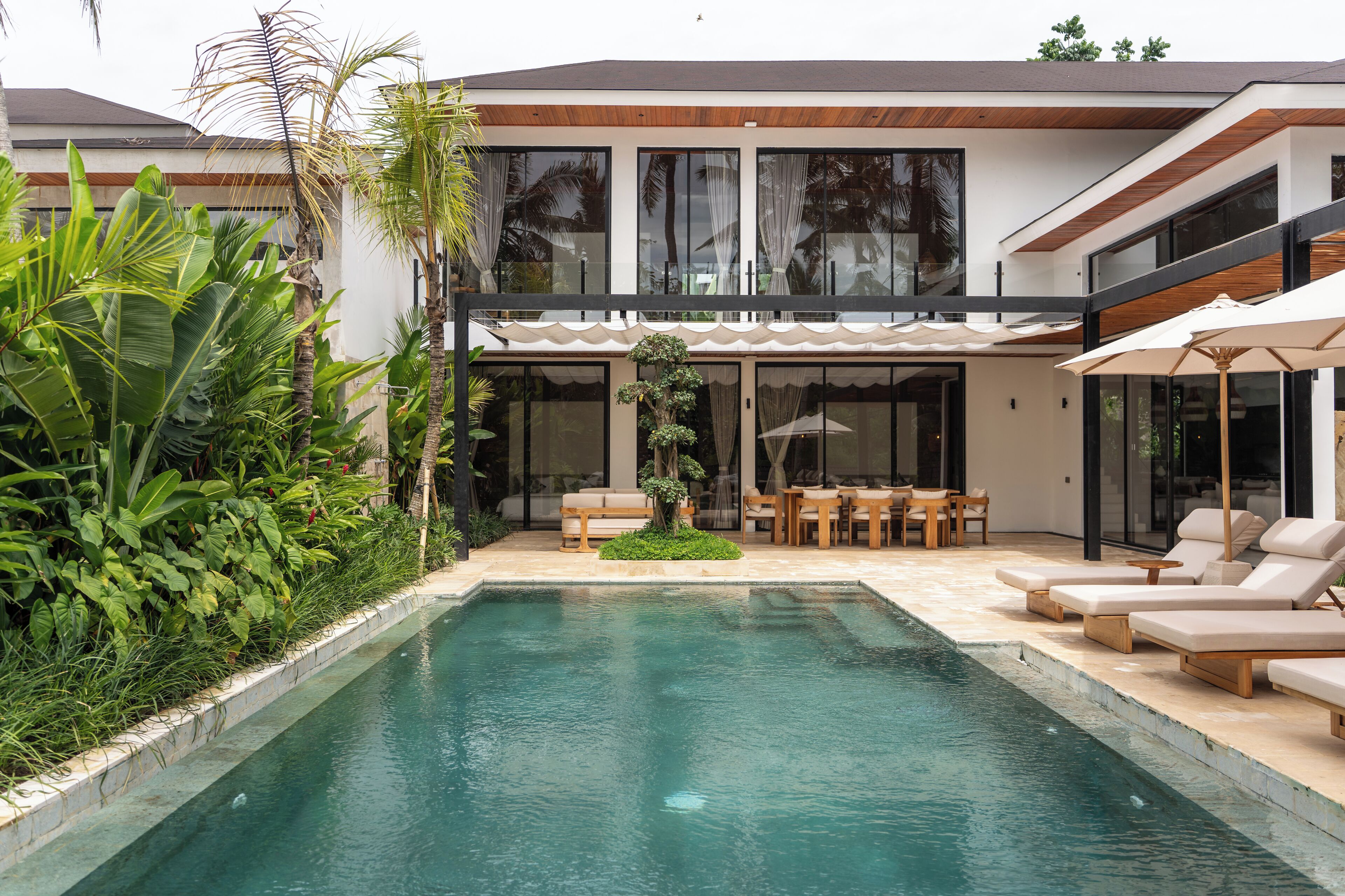 Vila sênior, 4 quartos, piscina particular | Terraço/pátio