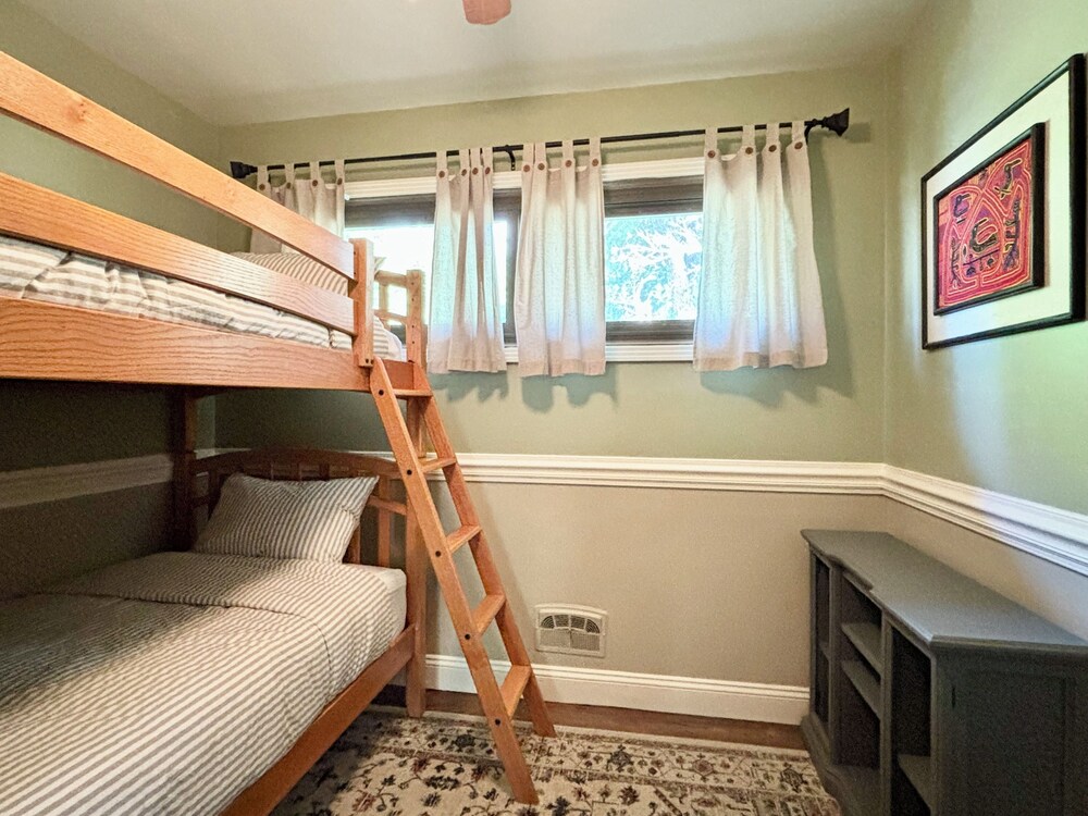 3-bedroom ranch in beautiful Prairie Village with AC and charm ...