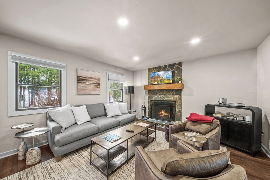 5br Blowing Rock: Hot Tub, Game Room, 2 Kitchens; Sunset Views, Pet-friendly - Blowing Rock, NC