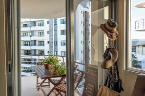 Nice 3 bedroom apartment with terrace & swimming pool Reviews, Deals ...