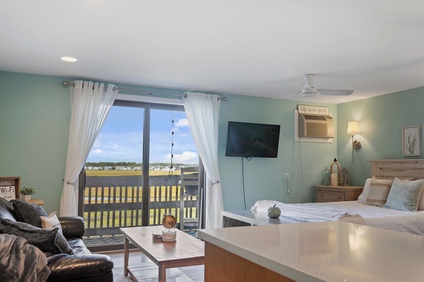 Cozy 1-bdrm Hampton Beach Condo W/amazing Sunset Views Over The Marsh & Ac! - 埃克塞特