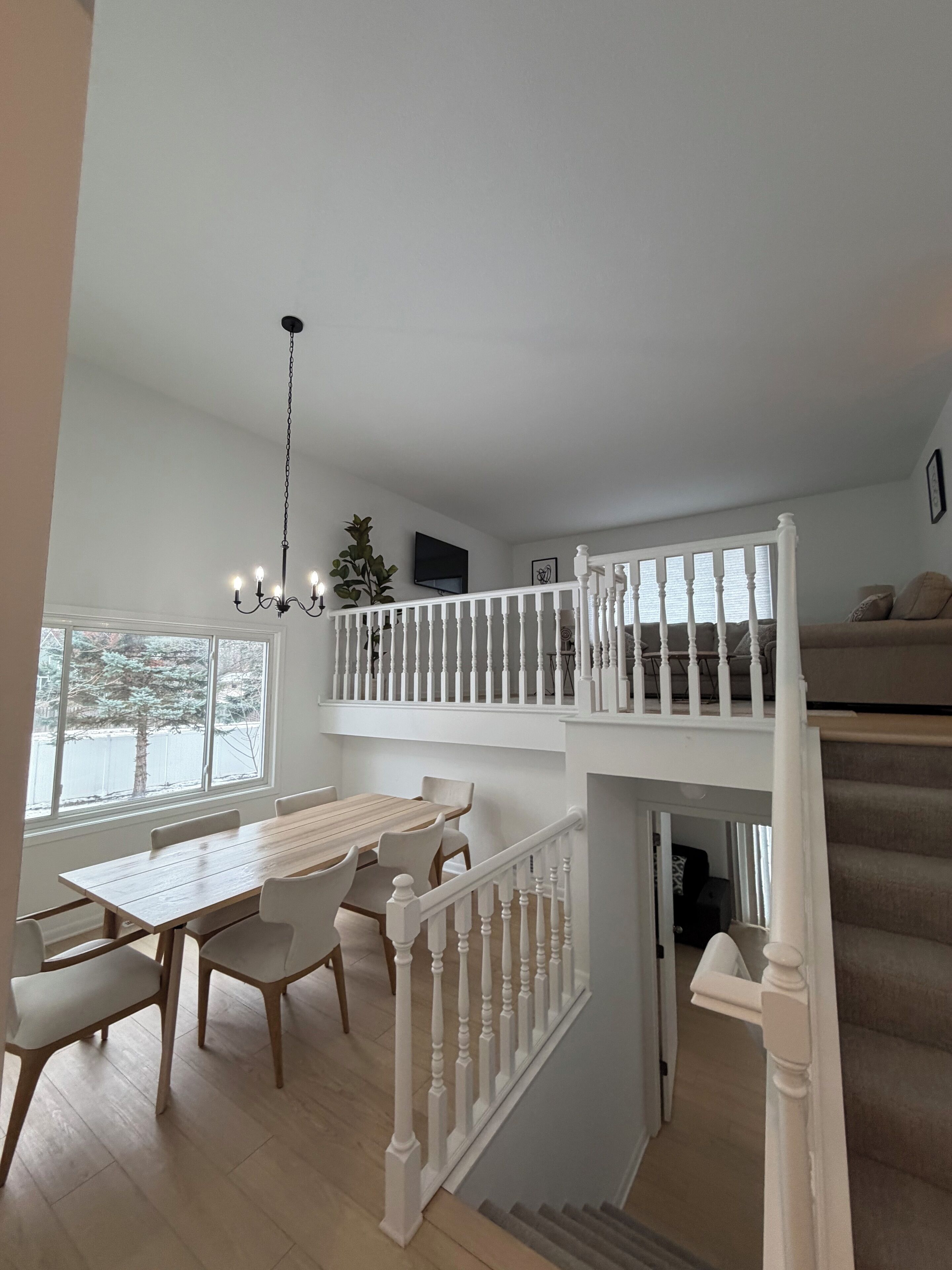 Lovely 4-bedroom House In Burnsville Perfect For Your Getaway - Lakeville, MN