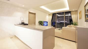 Apartamento, varanda, Vista para a cidade | Cozinha privada