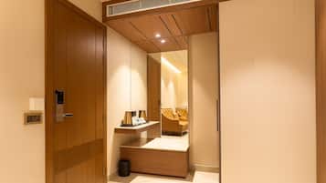 Escrivaninha, espaço de trabalho para notebook, Wi-Fi de cortesia