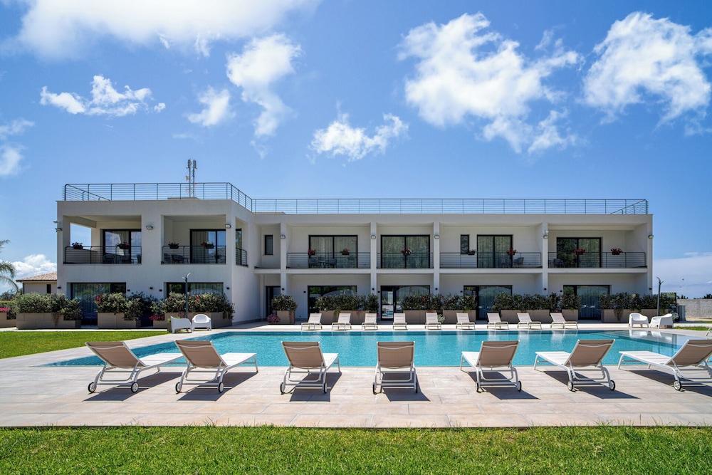 Ella Suites & Apartments - Sicile