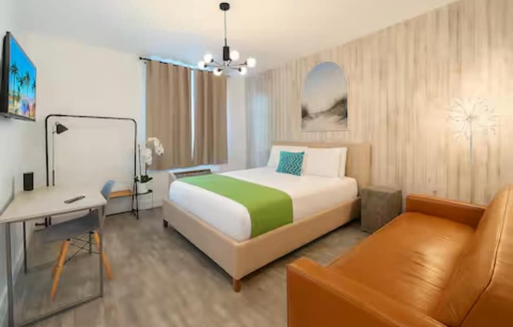 Serene Miami Studio - South Beach, FL