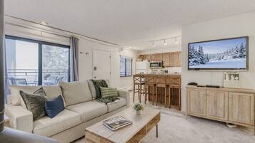 Apartamento em Condomínio Fechado, 2 quartos | Sala de estar