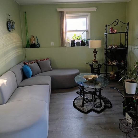 Welcoming 2-bedroom Apartment In Vibrant Westwood Perfect For Your Stay - Nyack, NY