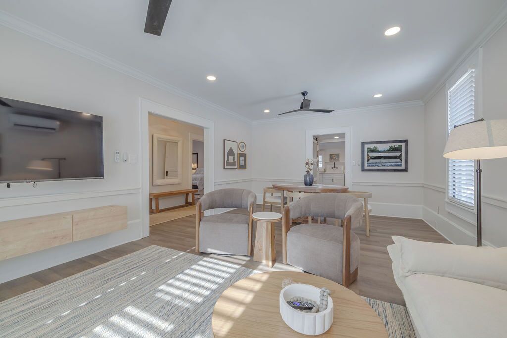 Historic 1890's Home On The Doe River Completely Remodeled.  Great Location! - Biltmore, TN