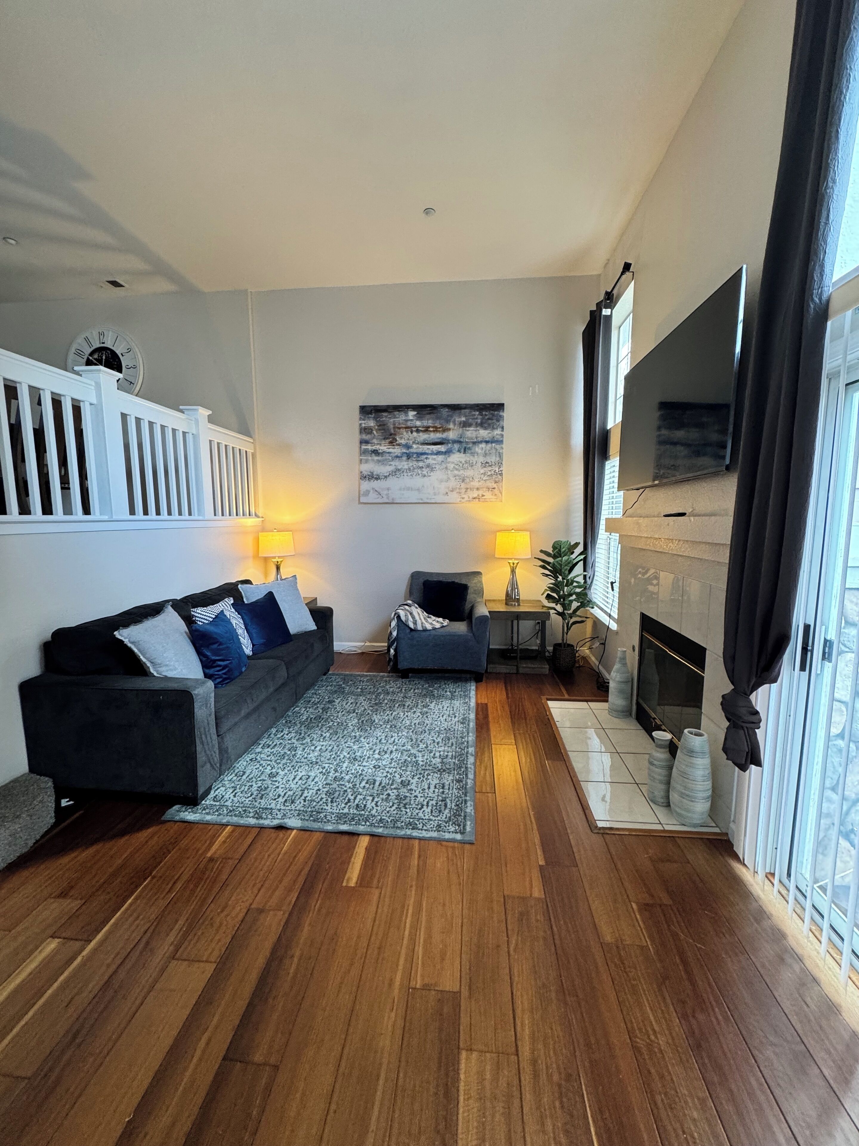 Spacious 3br San Jose Townhome Ideal For Families & Business Near Levis Downtown - San Jose, CA