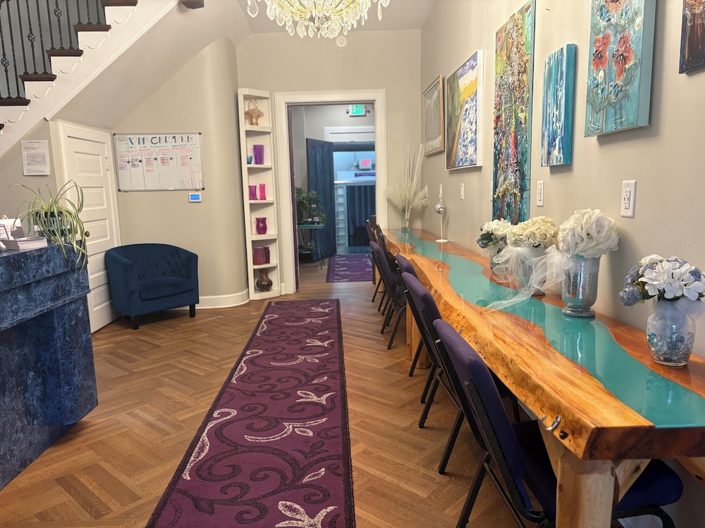 THE DREAM & SOLITUDE SUITE–QUIET TWO-ROOM STAY FOR WOMEN Reviews, Deals ...