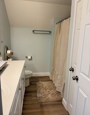 Fabulous 3-bedroom house in a friendly and safe Kettering neighborhood ...