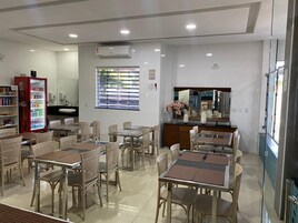 Pequeno-almoço tipo buffet diário incluído