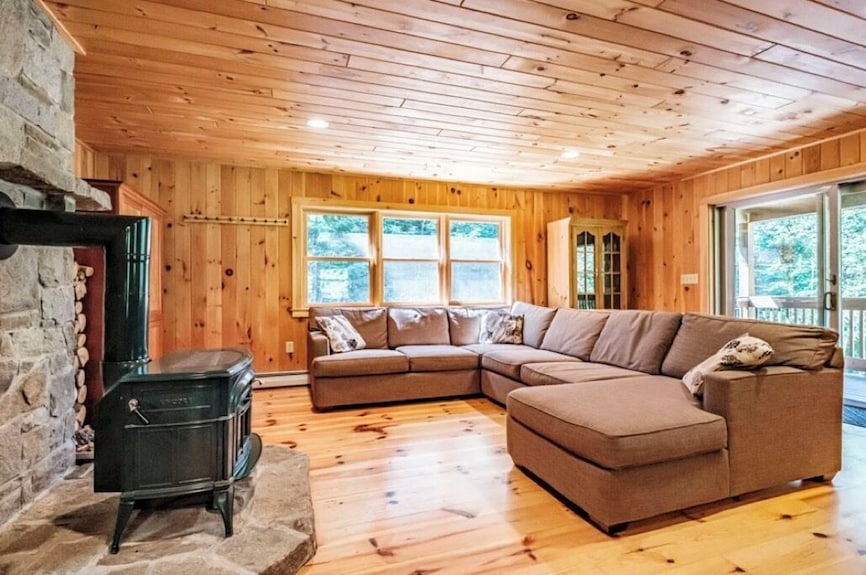 3 Bedroom Sunday River Ski And Lake Chalet Perfect For Any Getaway. - Maine