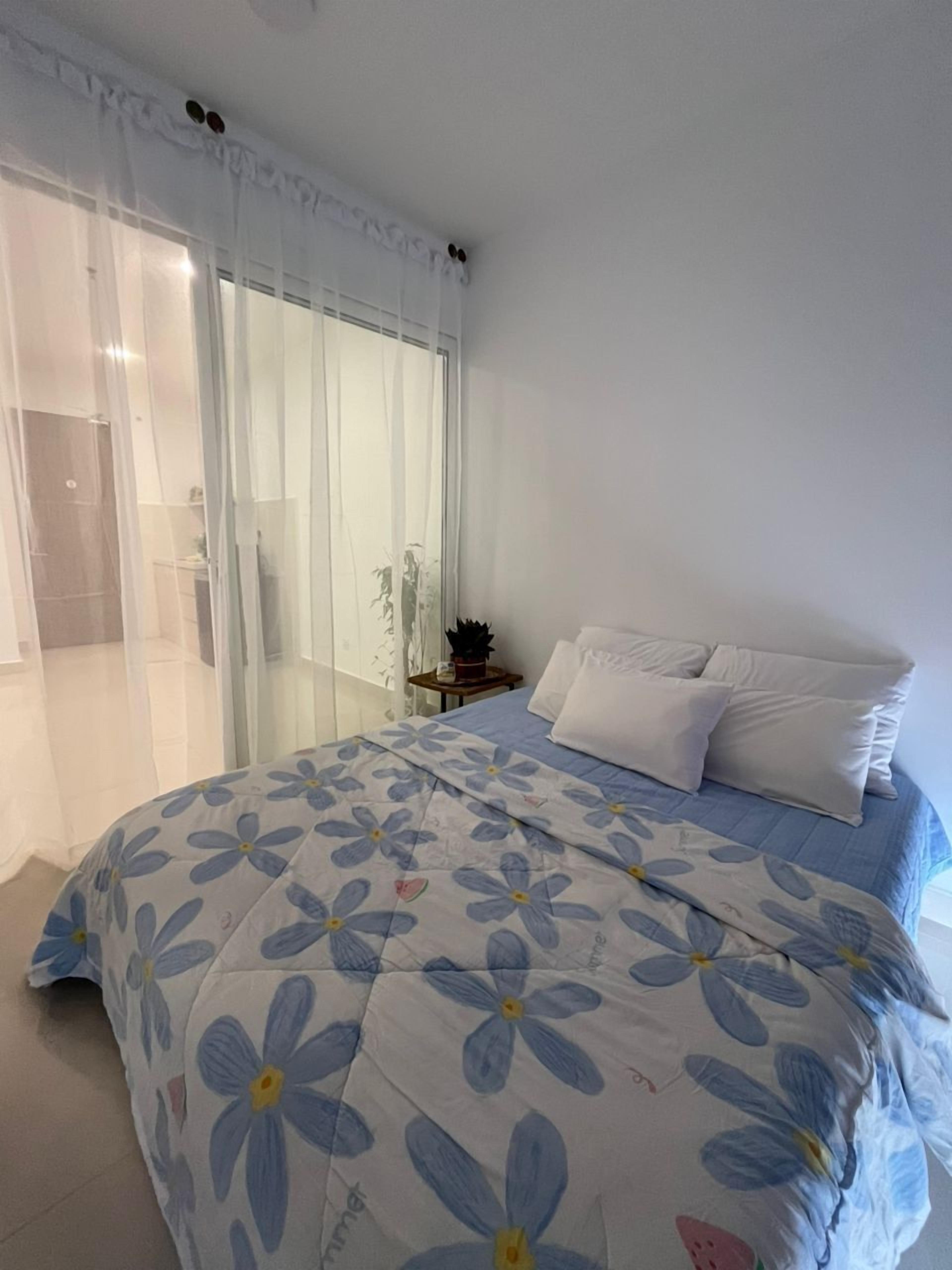 Apartamento, varanda, Vista para a cidade | Cortinas/cortinados opacos, ferro/tábua de engomar, Wi-fi grátis 