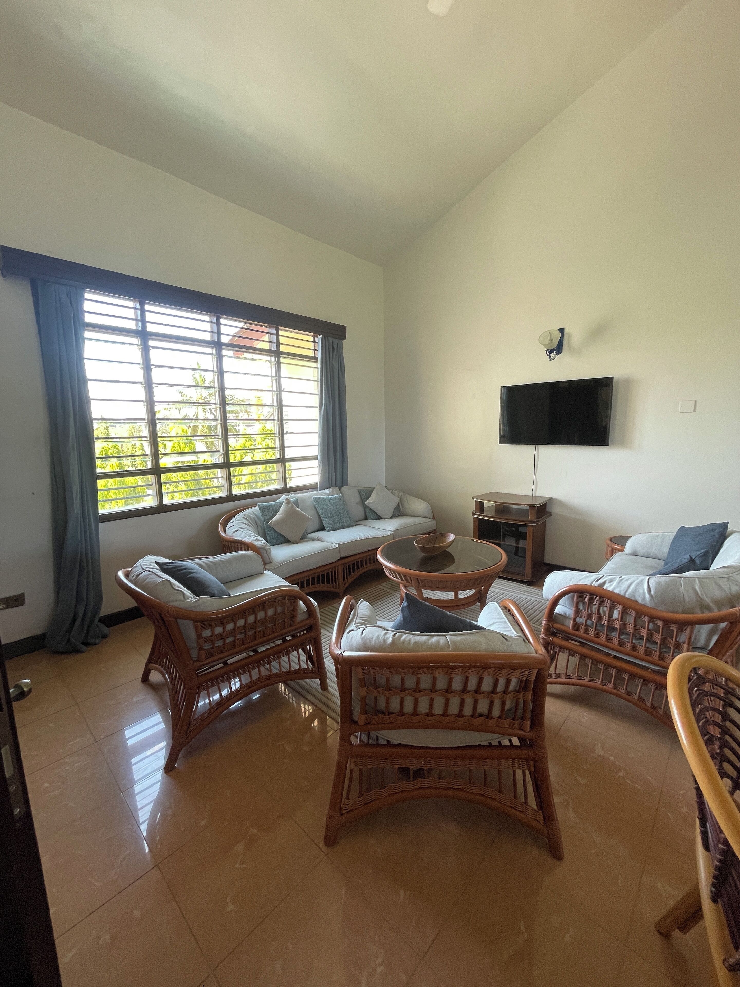 Spacious 2br Apt In Nyali W/queen Beds & Poolgreat For Groups - Mombasa