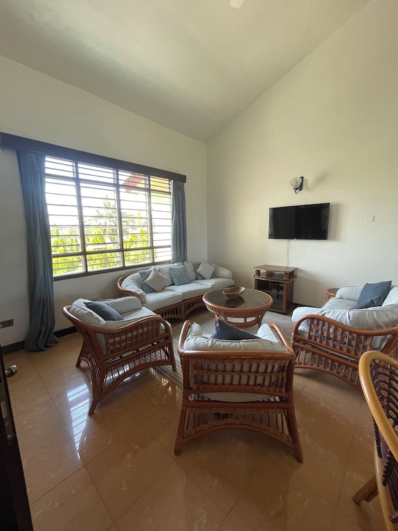 Spacious 2br Apt In Nyali W/queen Beds & Poolgreat For Groups - Mombasa