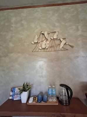 Ferro/tábua de engomar, Wi-fi grátis, roupa de cama fornecida 