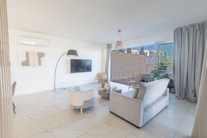 Villa, 4 quartos, piscina privativa | Sala