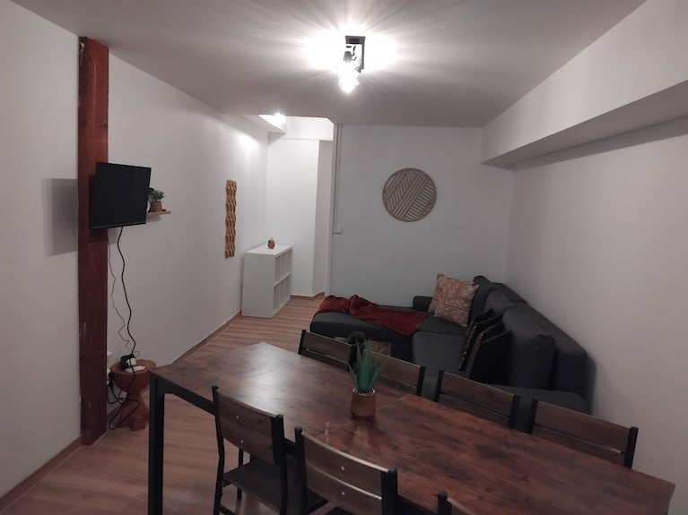 Au Bon Verger: Grand Logement En Hyper Centre Ville De Cholet - Mortagne-sur-Sèvre