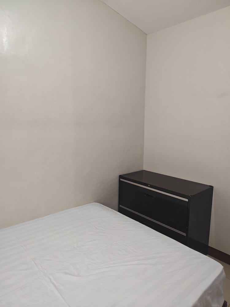 Gentle Stay Lipa- 3br for 6 persons w/ AC, Wifi, Washing Machine, Induc ...