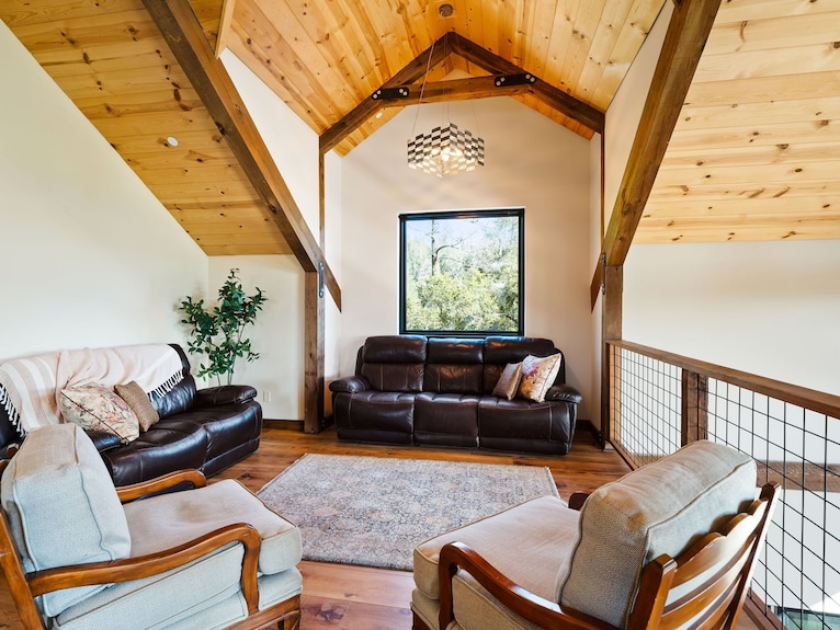 Magical Sunset And Vineyard Views - Napa Valley, CA