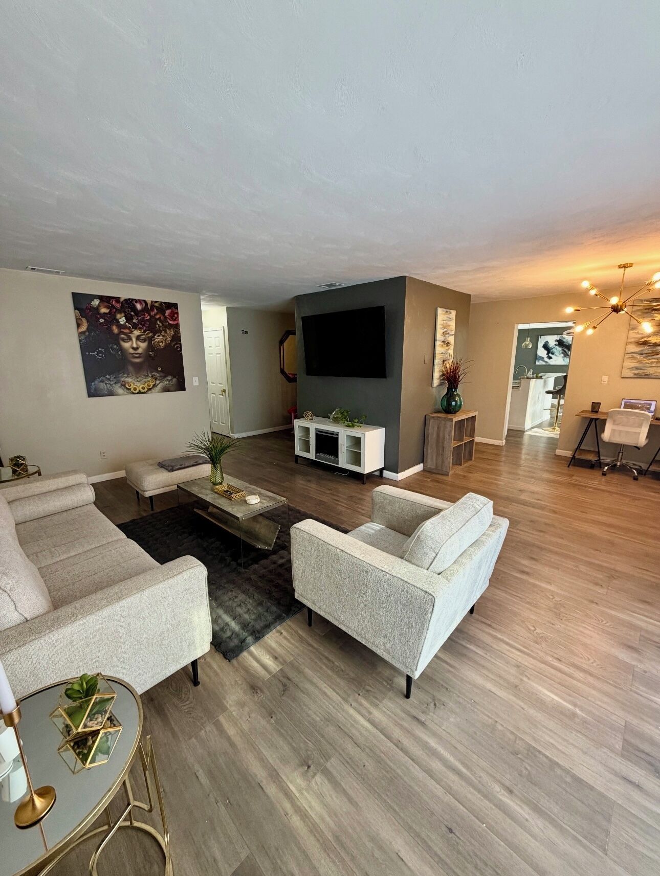 Superb 3-bedroom House With Pool Centrally Located In Virginia Beach Sleeps 8 - Norfolk, VA