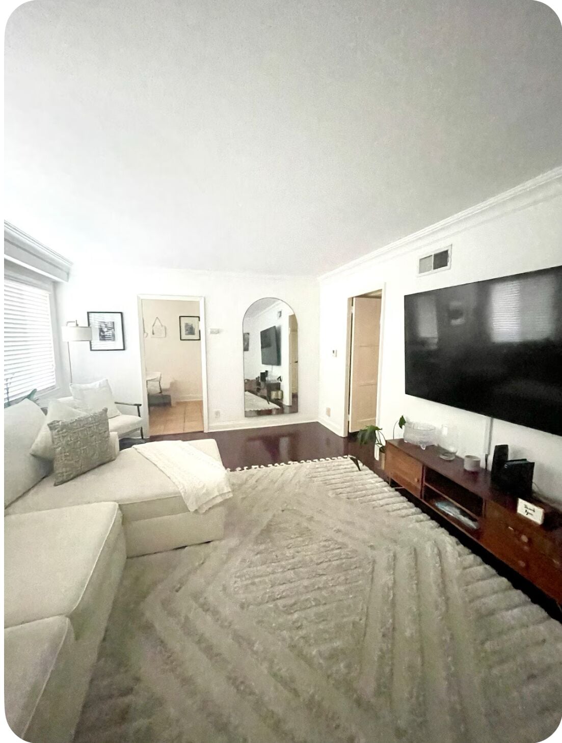 Cozy 1-bedroom Condo In Peaceful Los Angeles With Ac - Beverly Hills, CA