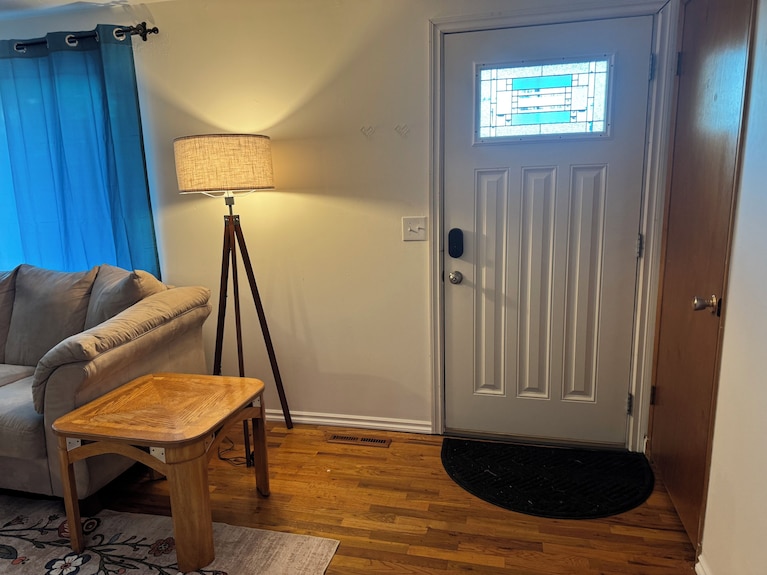 Three Bedroom Home Close To Downtown Spokane And Long Lake! - Spokane