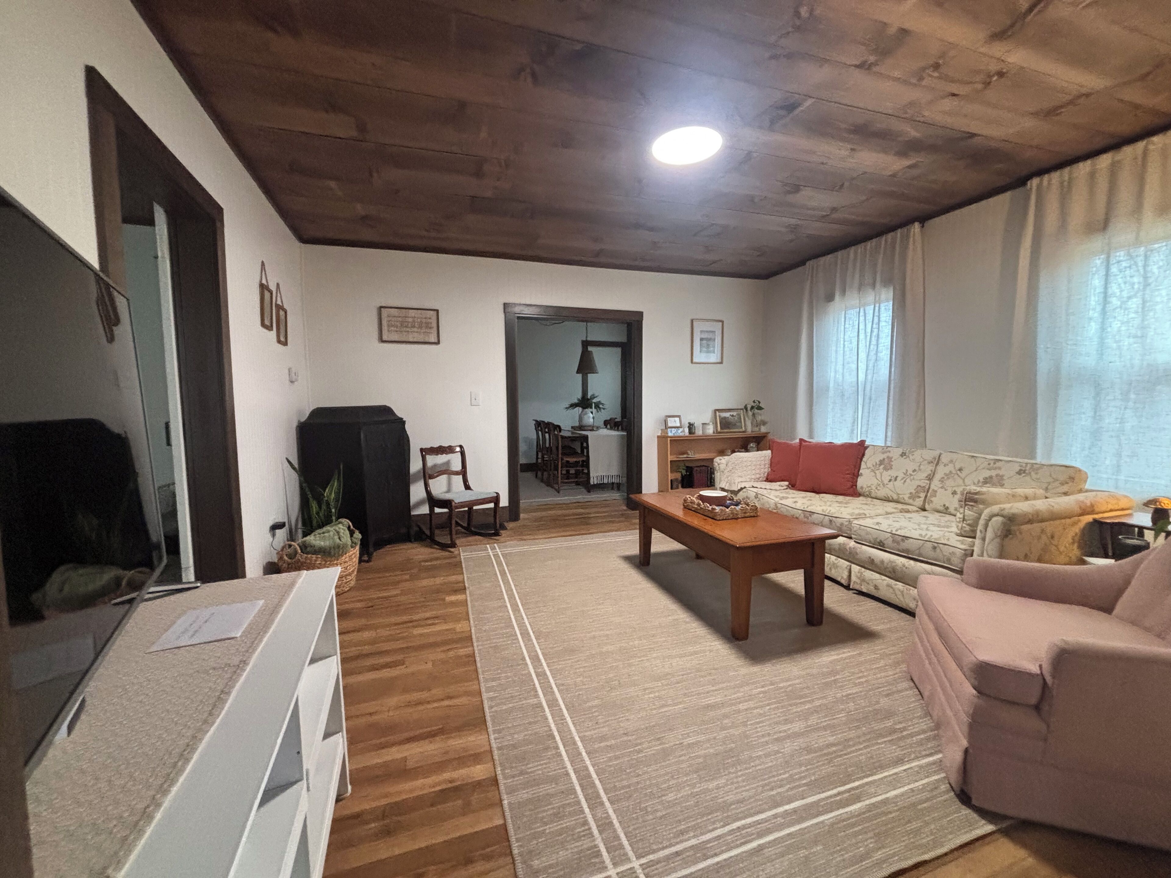 Welcome Home To Grandmas House, A 3-bedroom Home In Ghent Wv. - Ghent, WV