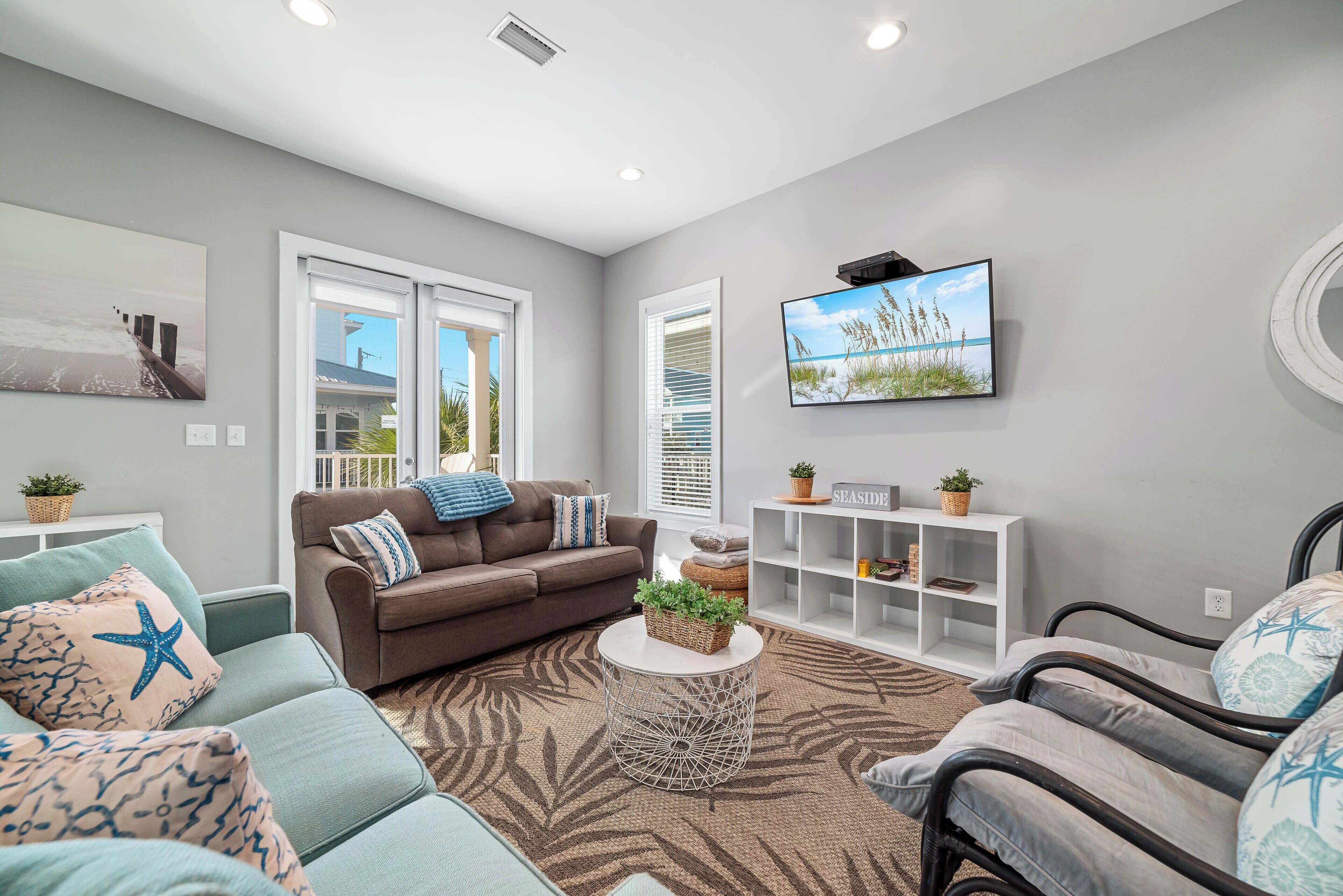 2 Minute Walk To Beach, Gorgeous Pool, Private Balcony, 3br East Point Cottage - 格爾夫海岸