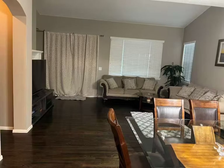 Stylish 4-bed House /Spruce/ Garden/ Parking/ Wi-fi - Thornton, CO