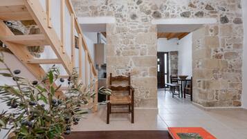 Casa, 1 quarto, terraço, vista para a montanha | Sala