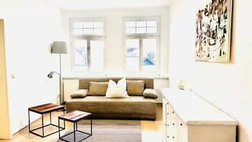 Apartamento clássico, vista para a cidade | Área de estar