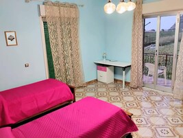 Apartamento, varanda | Exterior