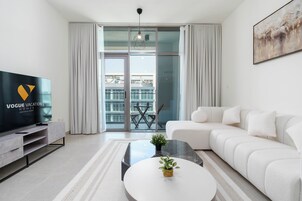 Apartamento, varanda, Vista para a cidade | Sala de estar