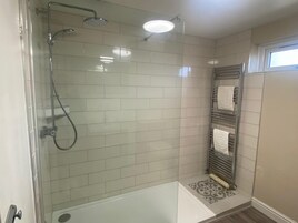Suite, casa de banho anexa | Casa de banho