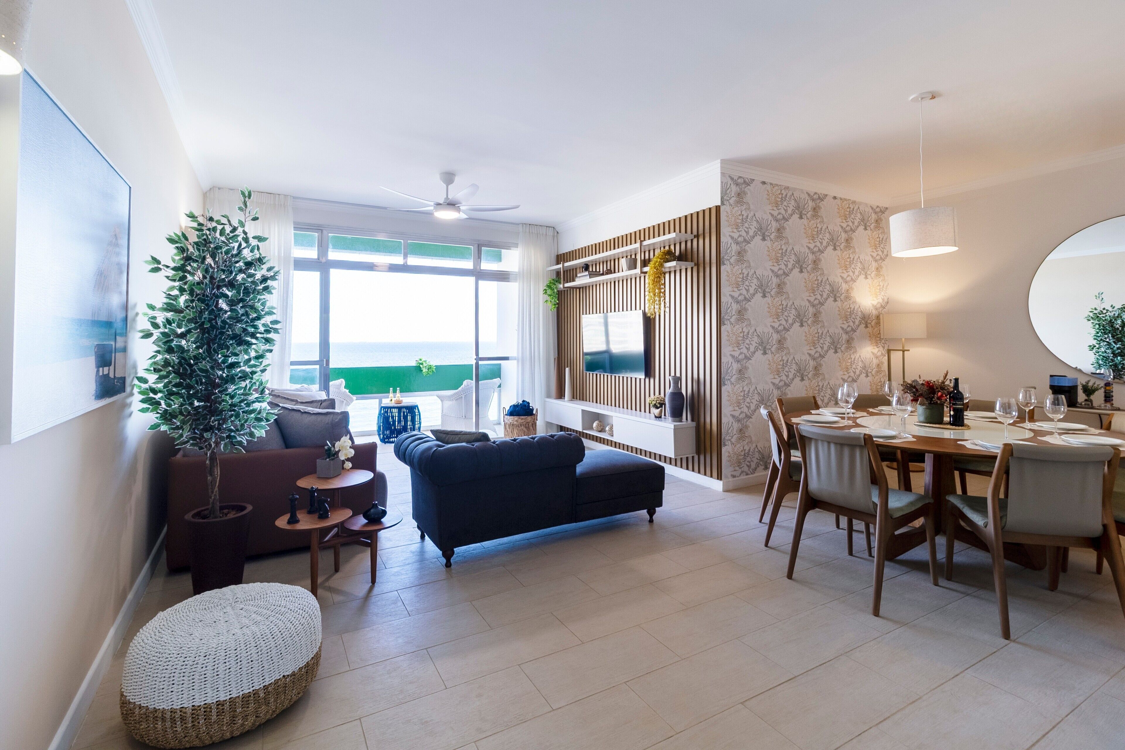 Apartamento | Sala | Smart TV de 55 polegadas com canais por cabo 