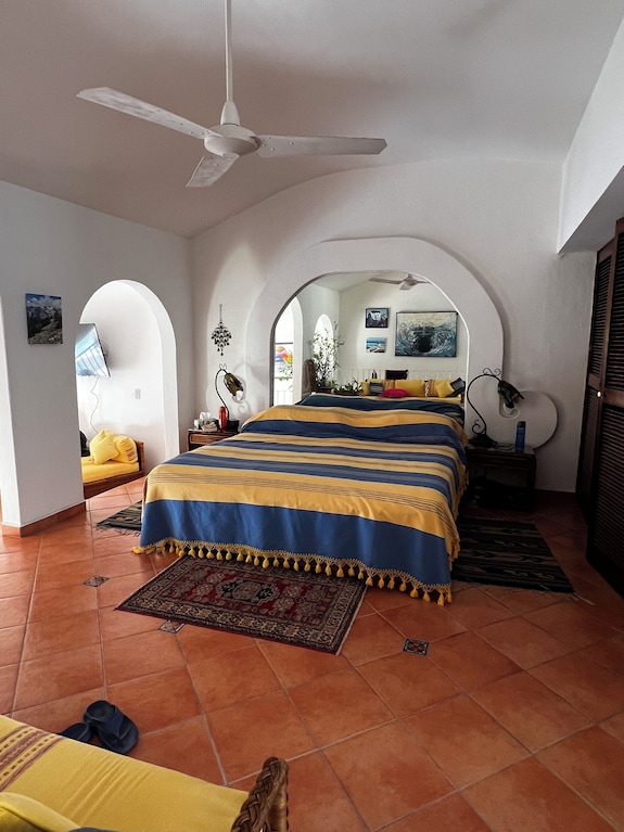 Seaside Penthouse With A Stunning Panoramic View Of Beautiful Manzanillo Bay - Manzanillo, Colima, Mexico
