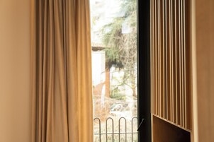 Quarto Duplo Standard, Vista para a cidade | Minibar, Wi-fi grátis, roupa de cama fornecida 