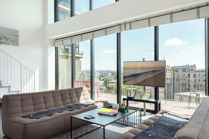 3br Elifelet Luxury Pool And Balcony - 特拉維夫市