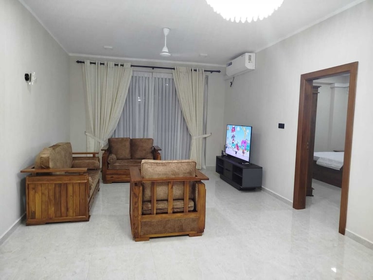 Spacious 4-bedroom Apartment In Charming Colombo With Ac - 可倫坡