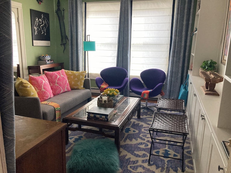 Beautiful, Budget-friendly Apt. L Steps To Free Buses And Minutes To Downtown - Boston, MA